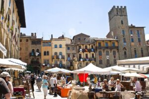 Arezzo Travel Guide 2026: Best Things to Do in Tuscany's Historic City.