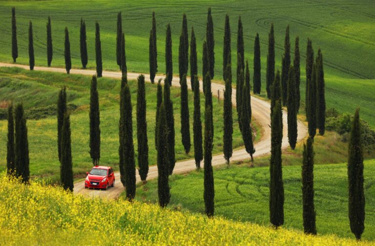 Tuscany in April: Weather, Spring Events & Where to Stay in Florence
